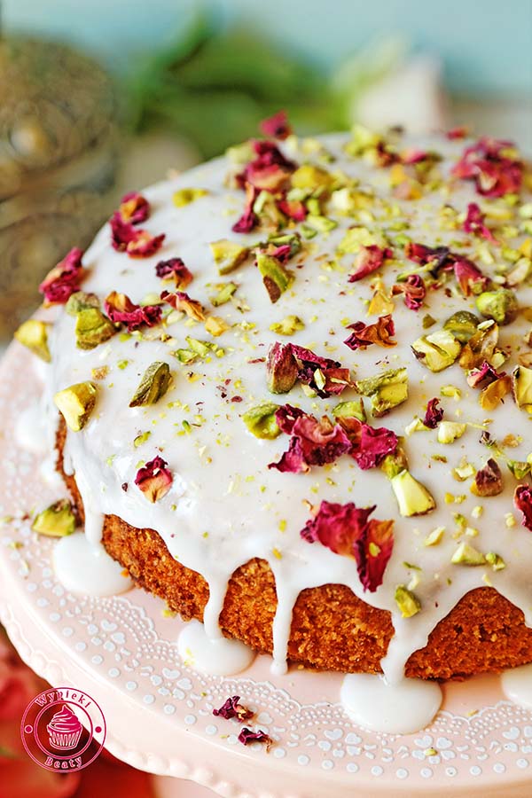 Perskie ciasto różane - przepis - Wypieki Beaty