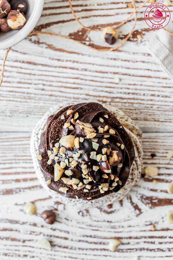 Przepis na bezy rocher - przepis - Wypieki Beaty