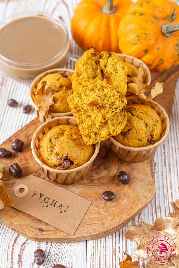 Muffinki dyniowe z czekoladą - przepis - Wypieki Beaty