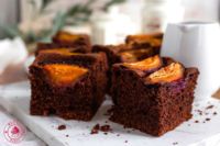 Czekoladowe ciasto ze śliwkami - przepis - Wypieki Beaty