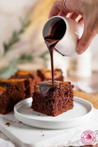 Czekoladowe ciasto ze śliwkami - przepis - Wypieki Beaty