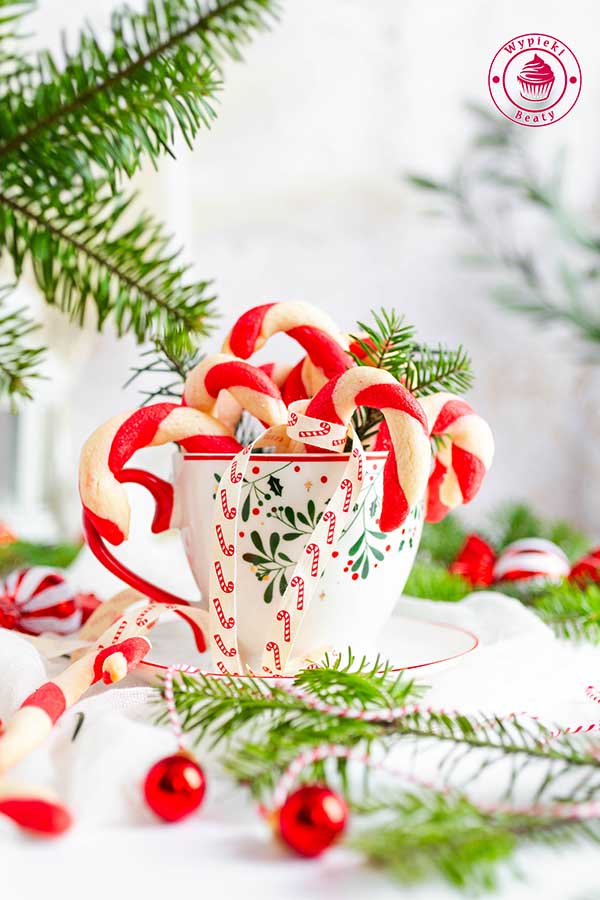 Ciasteczka cukrowe laski - przepis - Wypieki Beaty