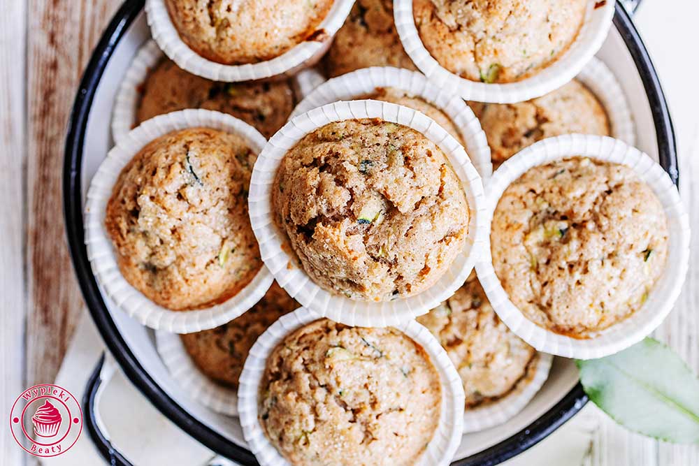 Przepis na muffinki z cukinią - Wypieki Beaty