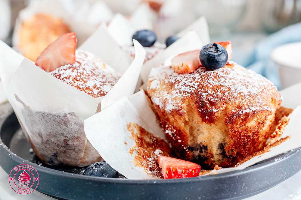 Proteinowe muffiny na serku wiejskim - przepis - Wypieki Beaty